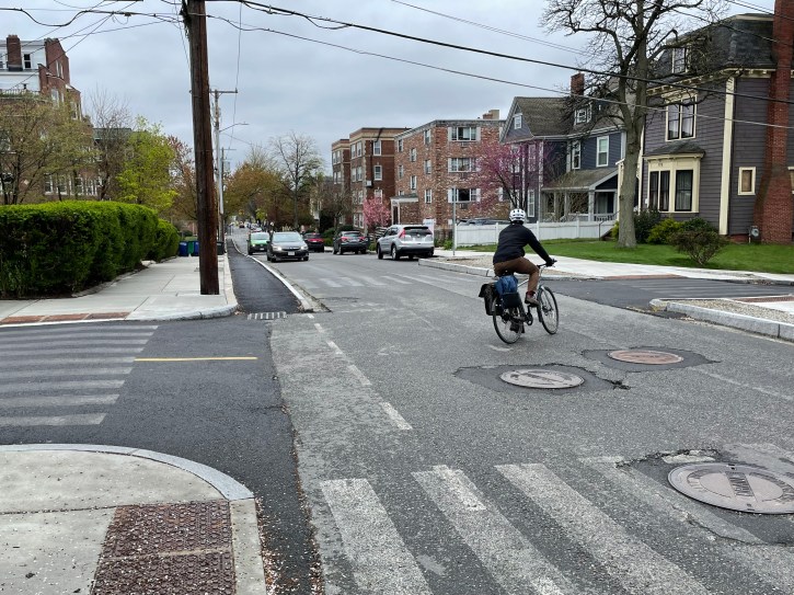Eyes On the Street: Somerville's New Garden-Protected Bike Lane ...