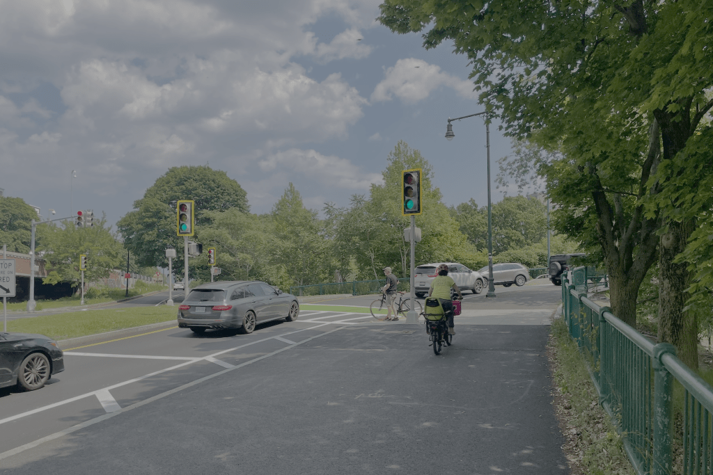 New Roundabout Curbs Crashes In Worcester's Kelley Square - Streetsblog ...