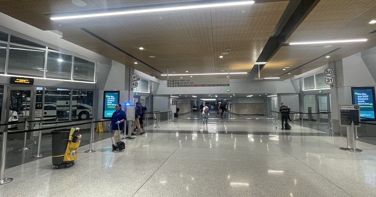 MBTA Opens New Intercity Bus Concourse at South Station - Streetsblog ...
